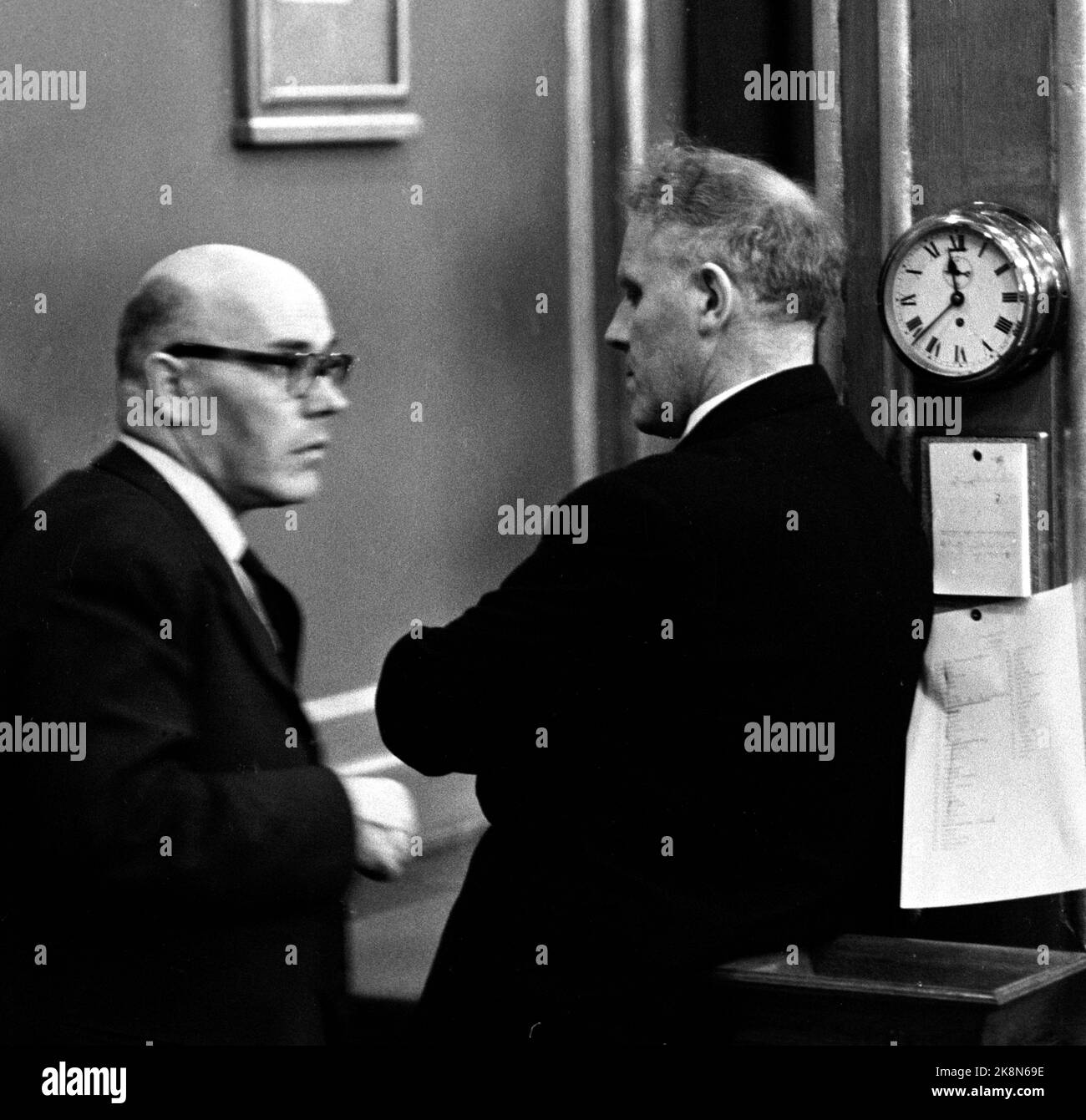 New center section hi-res stock photography and images - Alamy