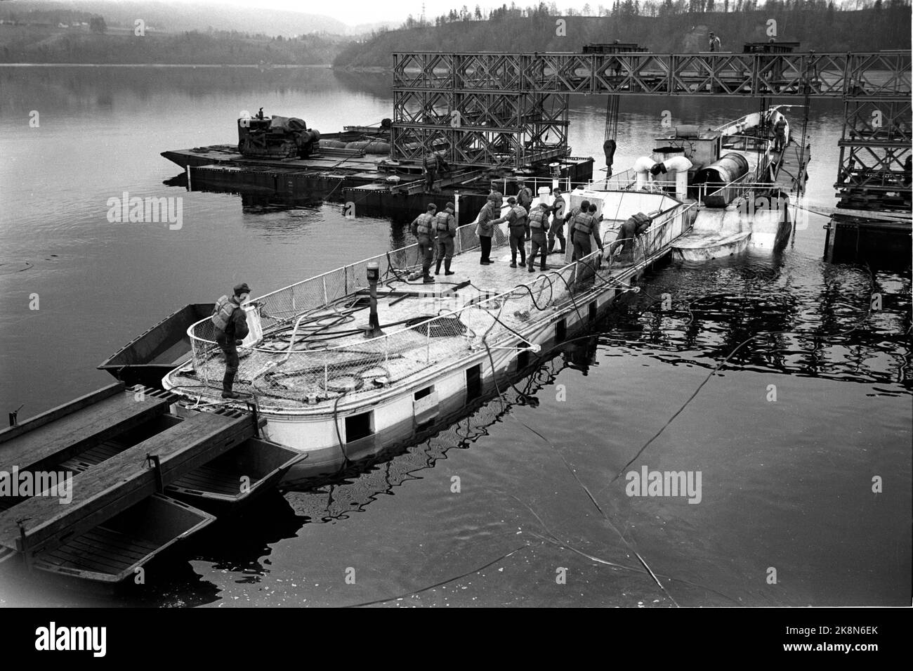 Minnesund May 1967 February 8, "Mjøsa's white swan", the 111 -year -old ...