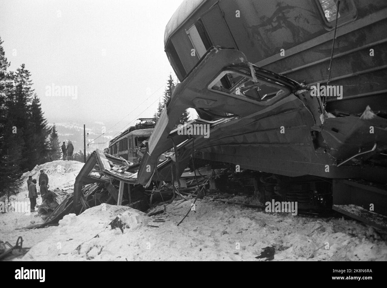 Over 950 escapes from the accident without injuries photo hi-res stock ...