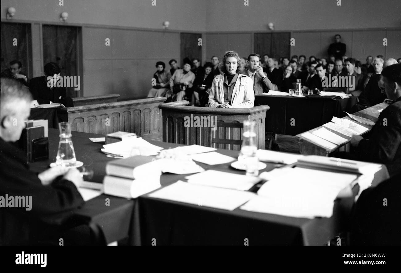 Kristiansand October 1949. The chocolate murder in court. Randi wall in ...