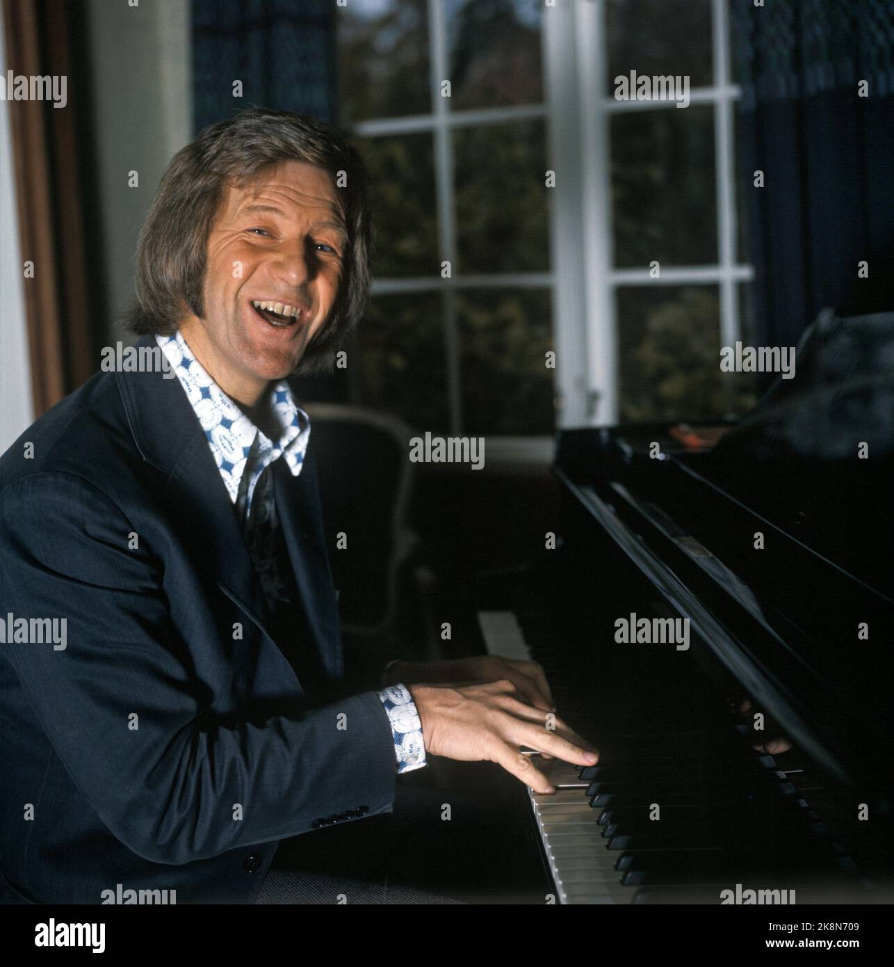 Oslo 1974. Per Asplin by the piano. Photo Henrik Laurvik / NTB Stock ...