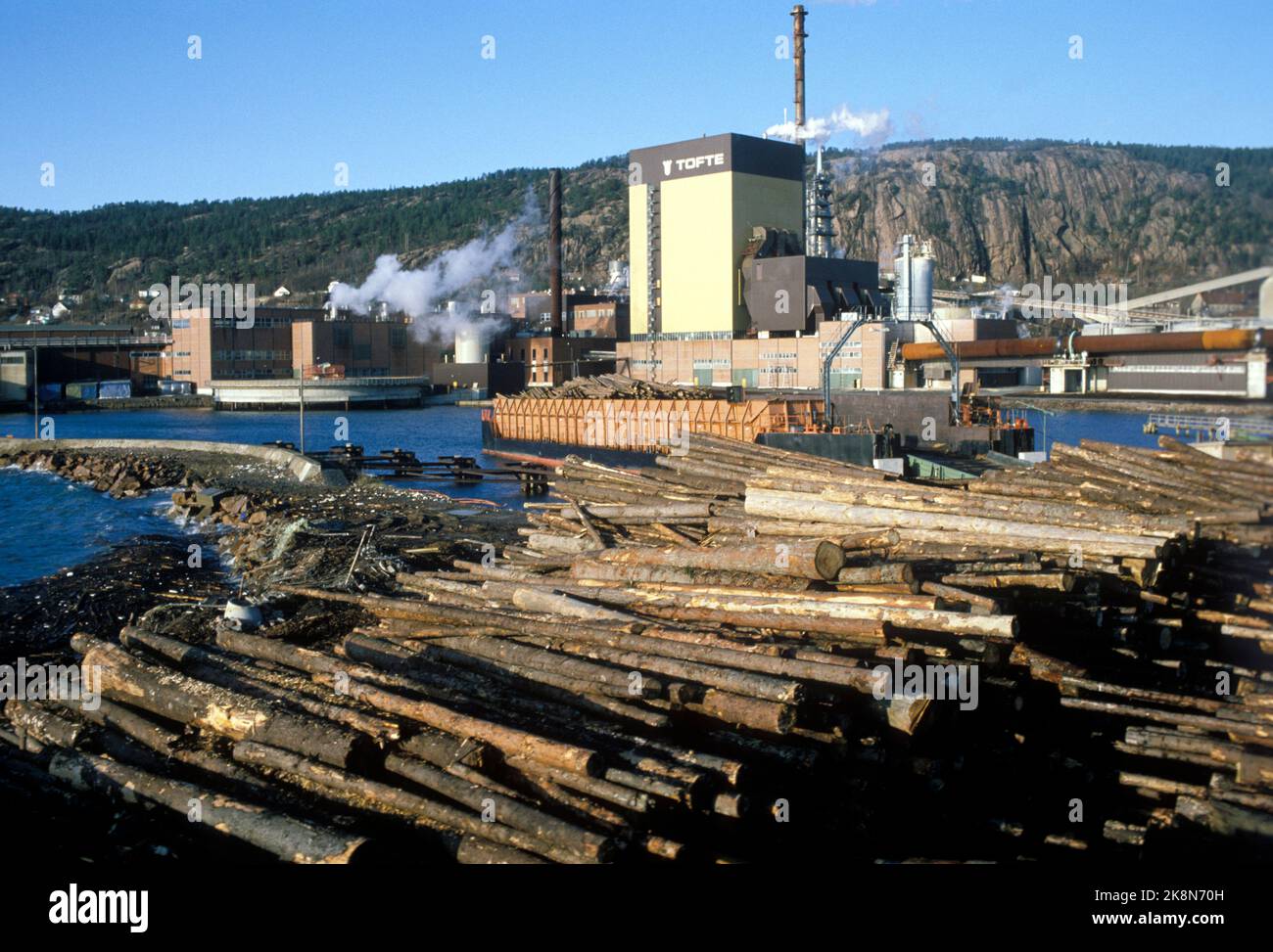 Hurum198211111. Tofte cellulose, exterior of the factory. NTB Stock ...