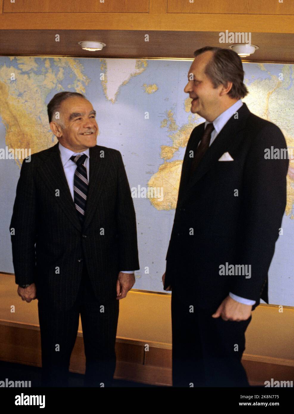 Oslo 19801119 yitzhak shamir hi-res stock photography and images - Alamy