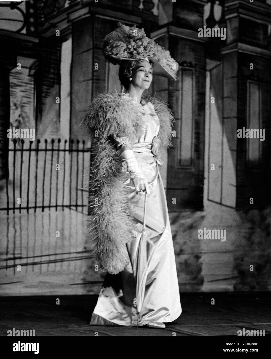 Operette theater hi-res stock photography and images - Alamy