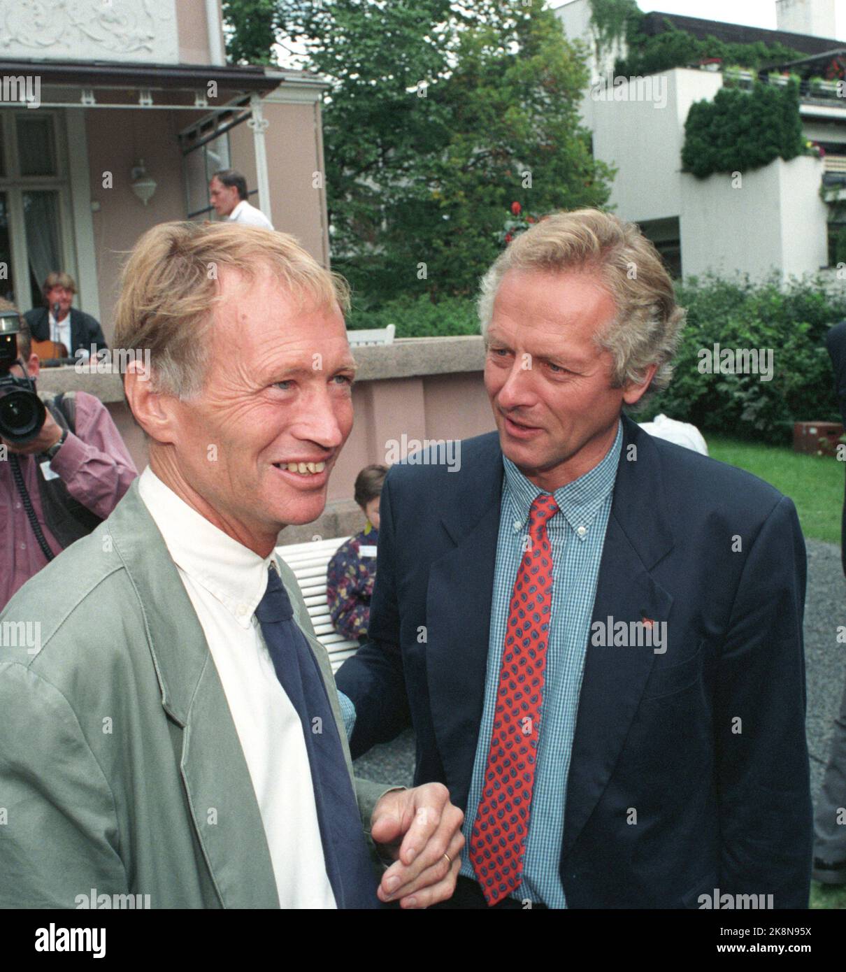Oslo 19940825. Aschehoug Forlag Traditional garden company with ...