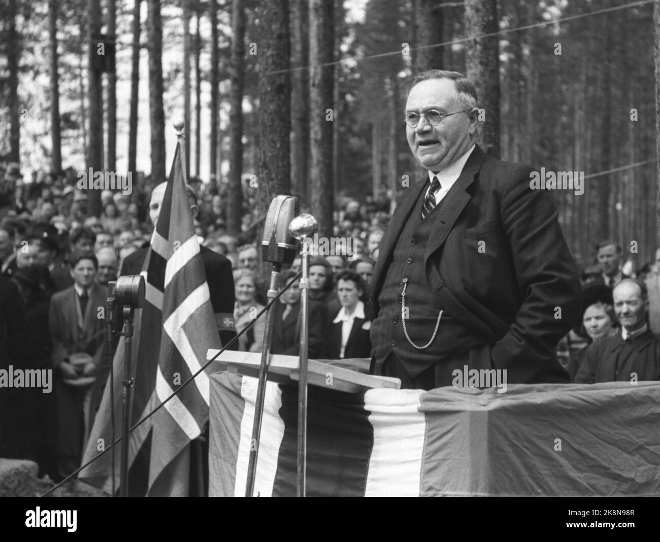 Nybergsund 19460616. Unveil of the royal boat in Nybergsund. King ...
