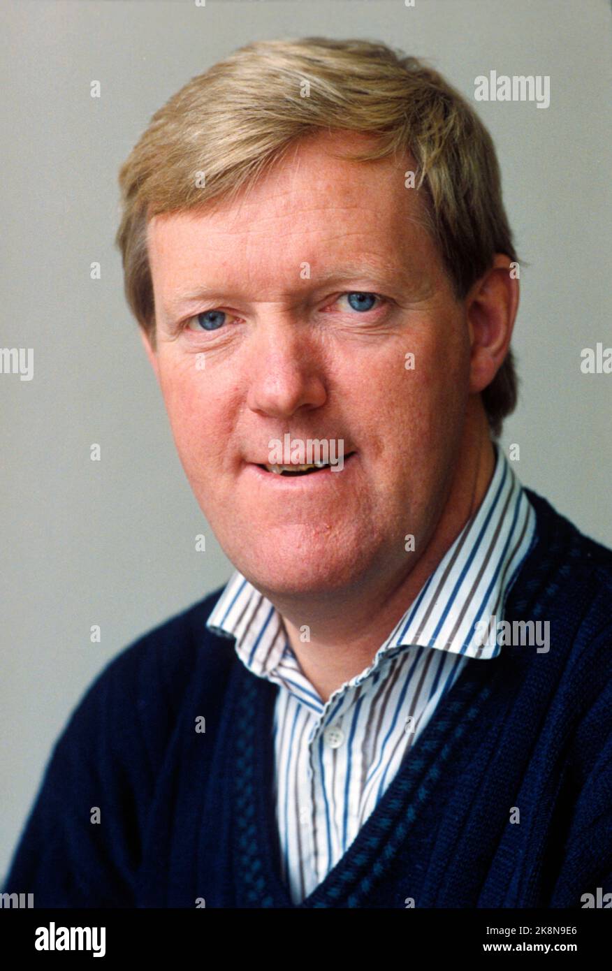 State meteorologist arild mentzoni photo hi-res stock photography and ...