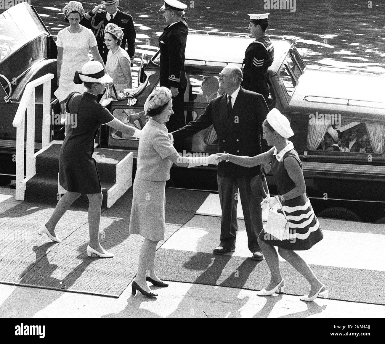 Princess anne and crown princess sonja gloves hi-res stock photography ...