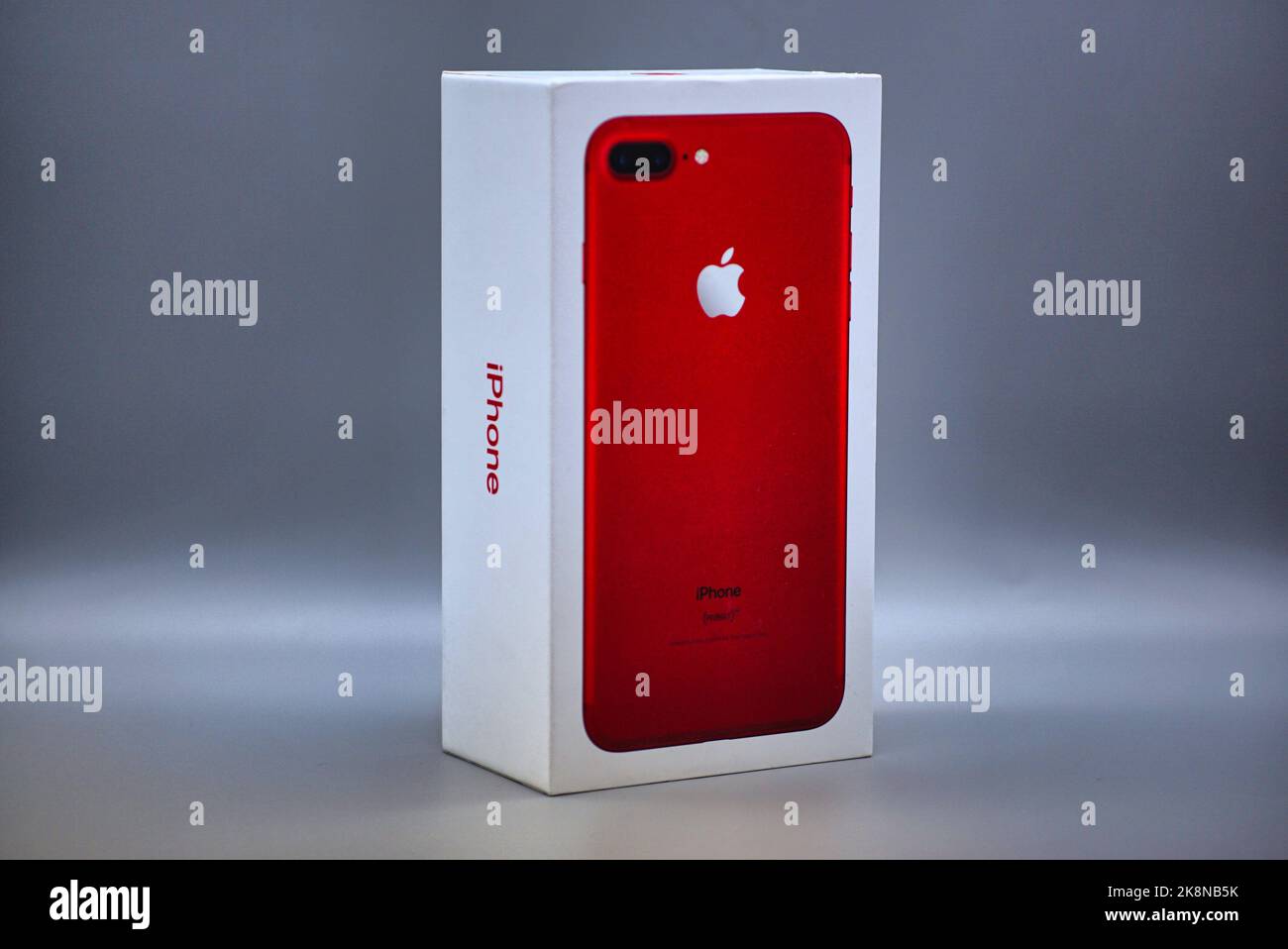 Iphone 7 plus red hi-res stock photography and images - Alamy