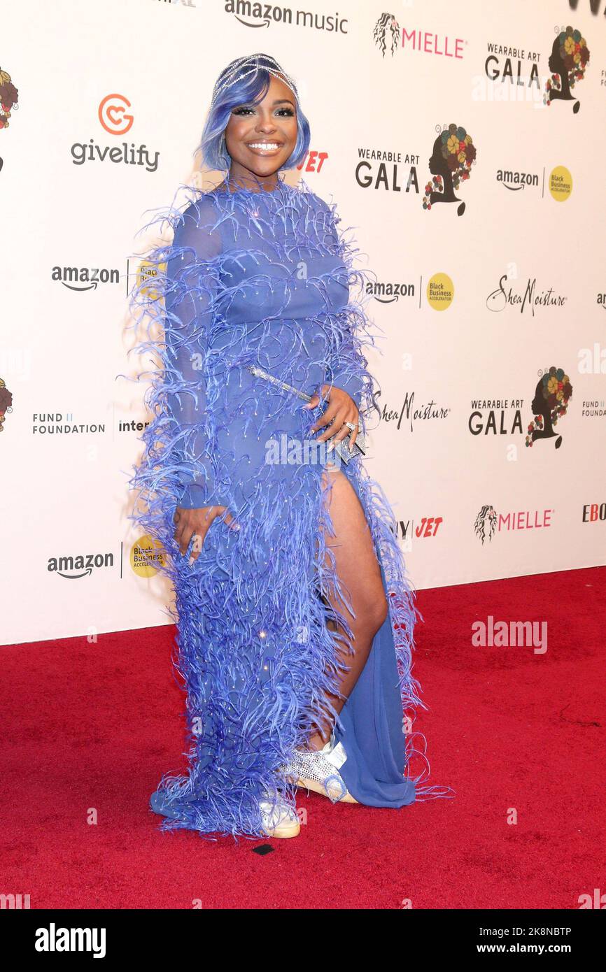 Crystal Paris at arrivals for 5th Annual Wearable Art Gala - Part 2 ...