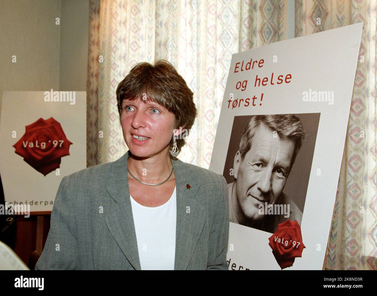 Berit roald ntb press conferences hi-res stock photography and images ...