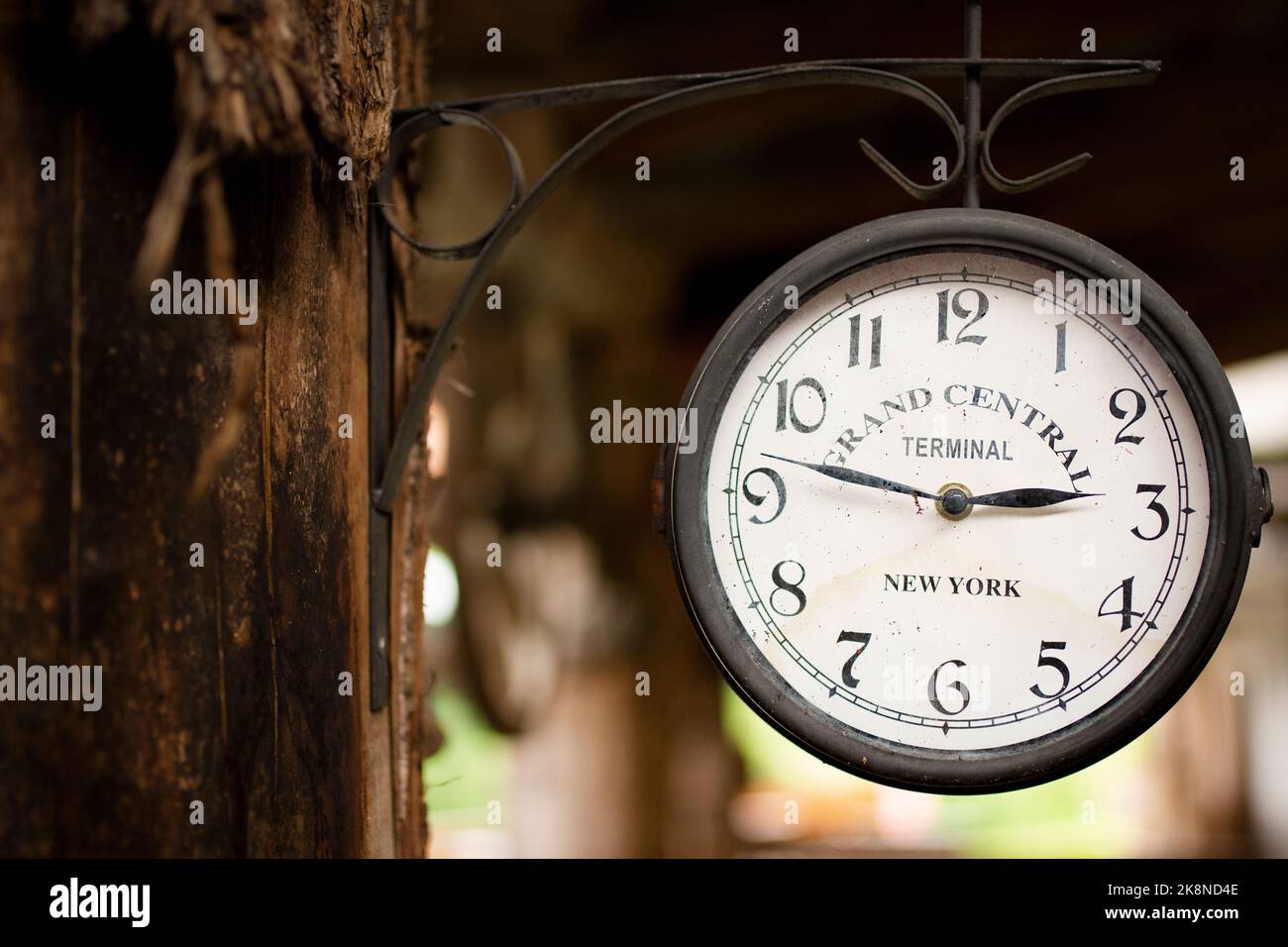 Clock on pole hi-res stock photography and images - Alamy