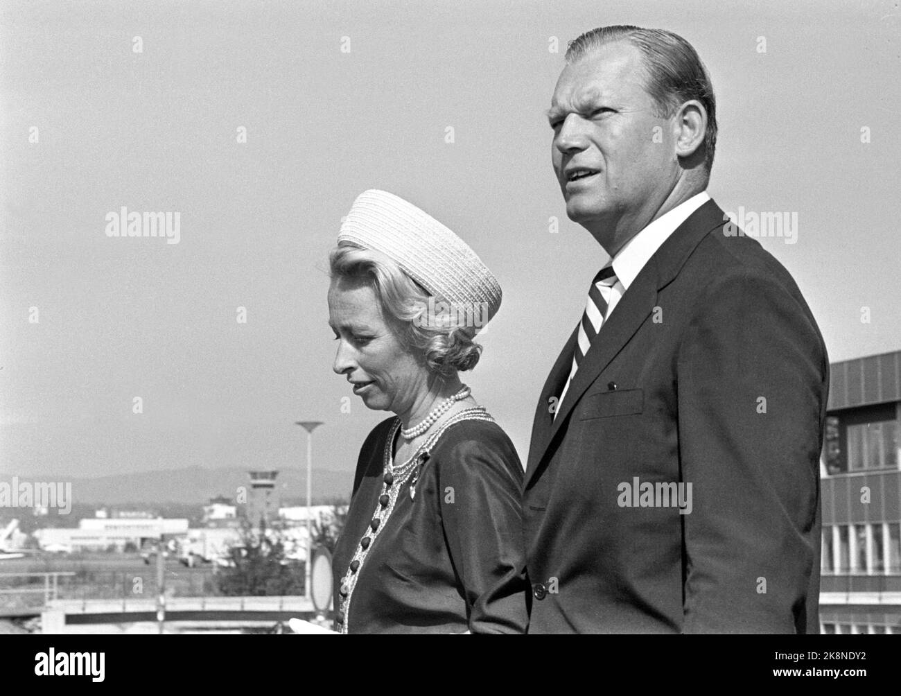 Fornebu 19680829. Princess Ragnhild and Erling Lorentzen arrive Fornebu ...