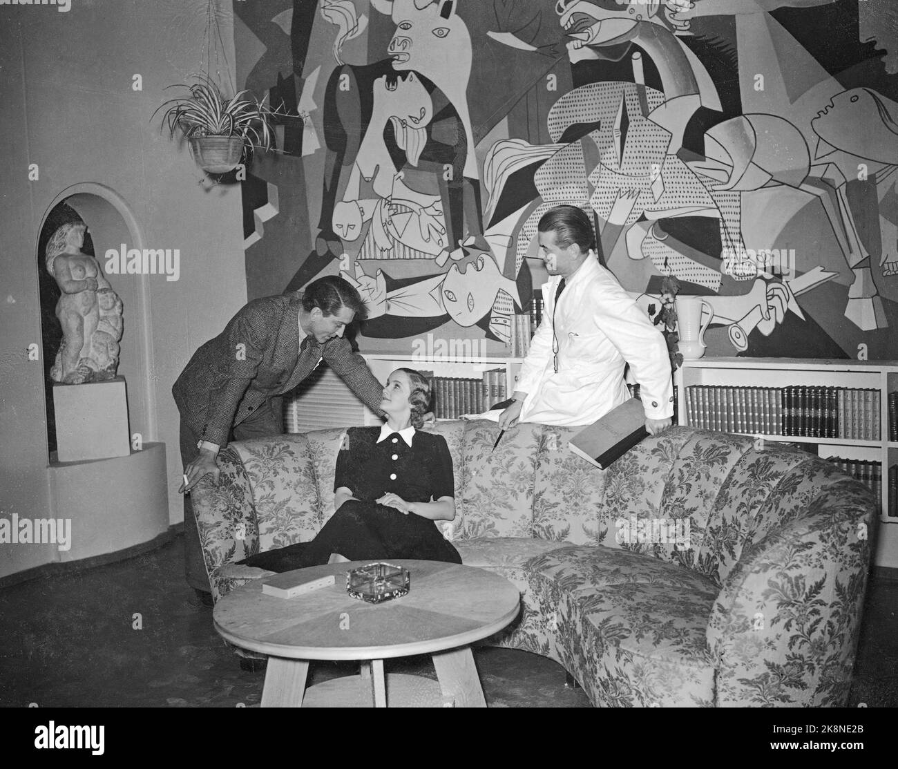 Oslo 19411021 Alex Blindmann's piece "The Carousel" is recorded at Jar ...