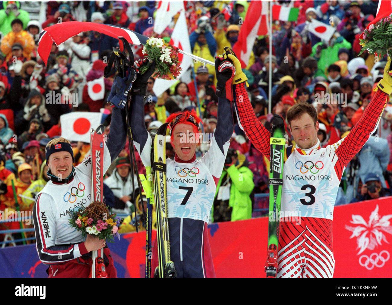 Hans petter buraas on the victory podium scan photo hi-res stock ...