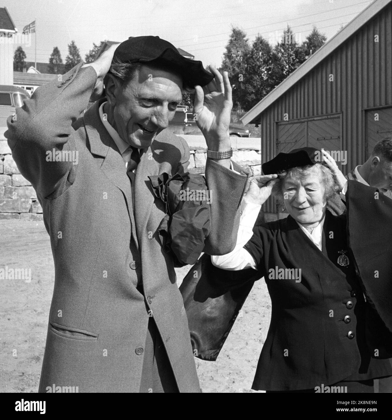 Actor lalla carlsen with actor leif juster hi-res stock photography and ...