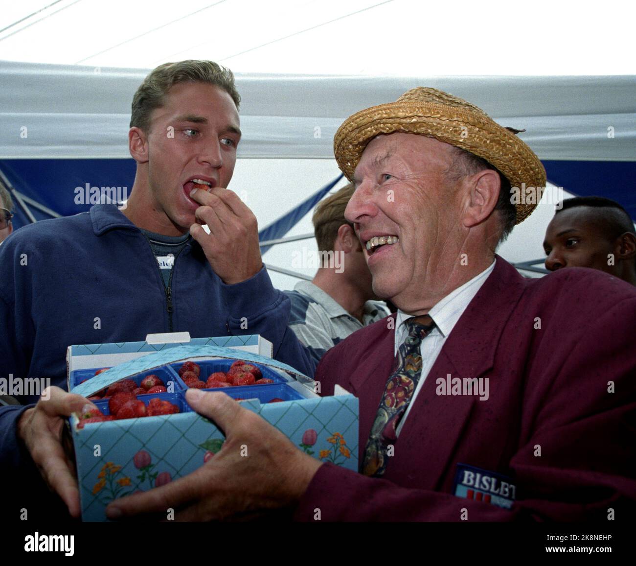 Oslo 19950720. Arne Haukvik, wearing her characteristic straw hat ...