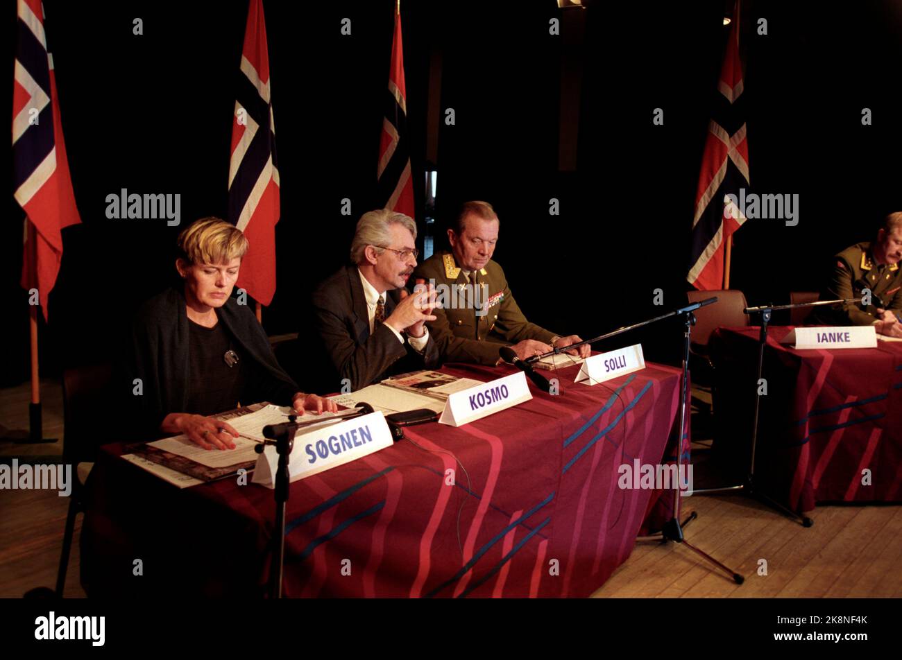 1995 defense minister jorgen kosmo photo hi-res stock photography and ...