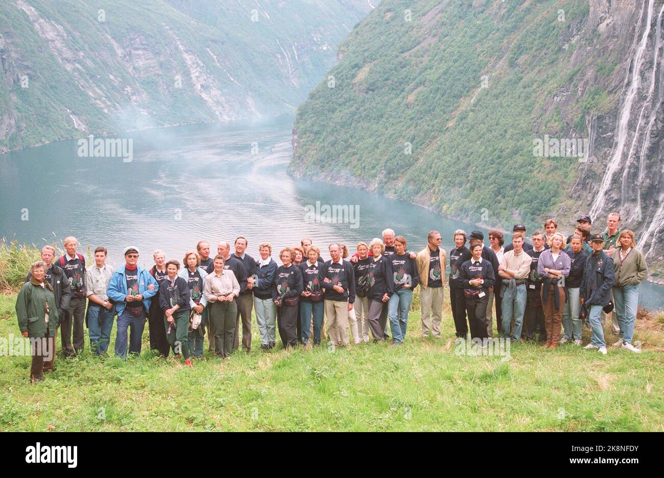 Geiranger 19930901: The Norwegian royal couple's silver wedding ...