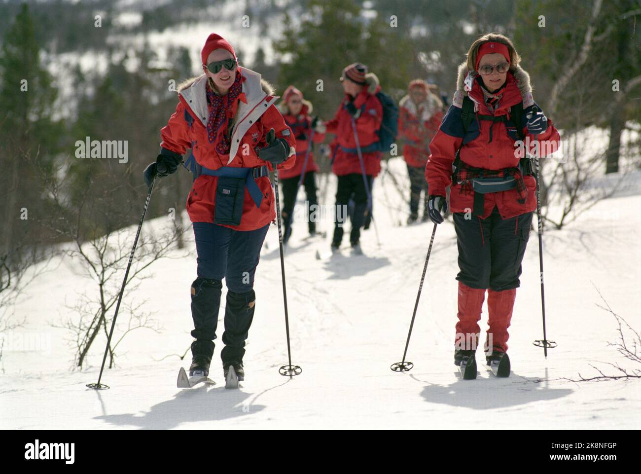 March 1993. The queens Sonja and Margrethe on skiing in Northern Norway ...