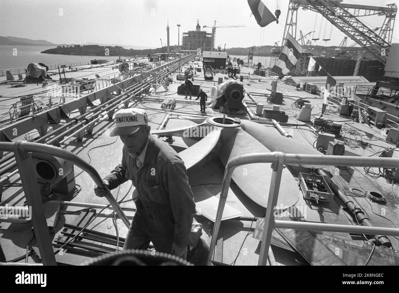 May 1969 the tank boat hi-res stock photography and images - Alamy