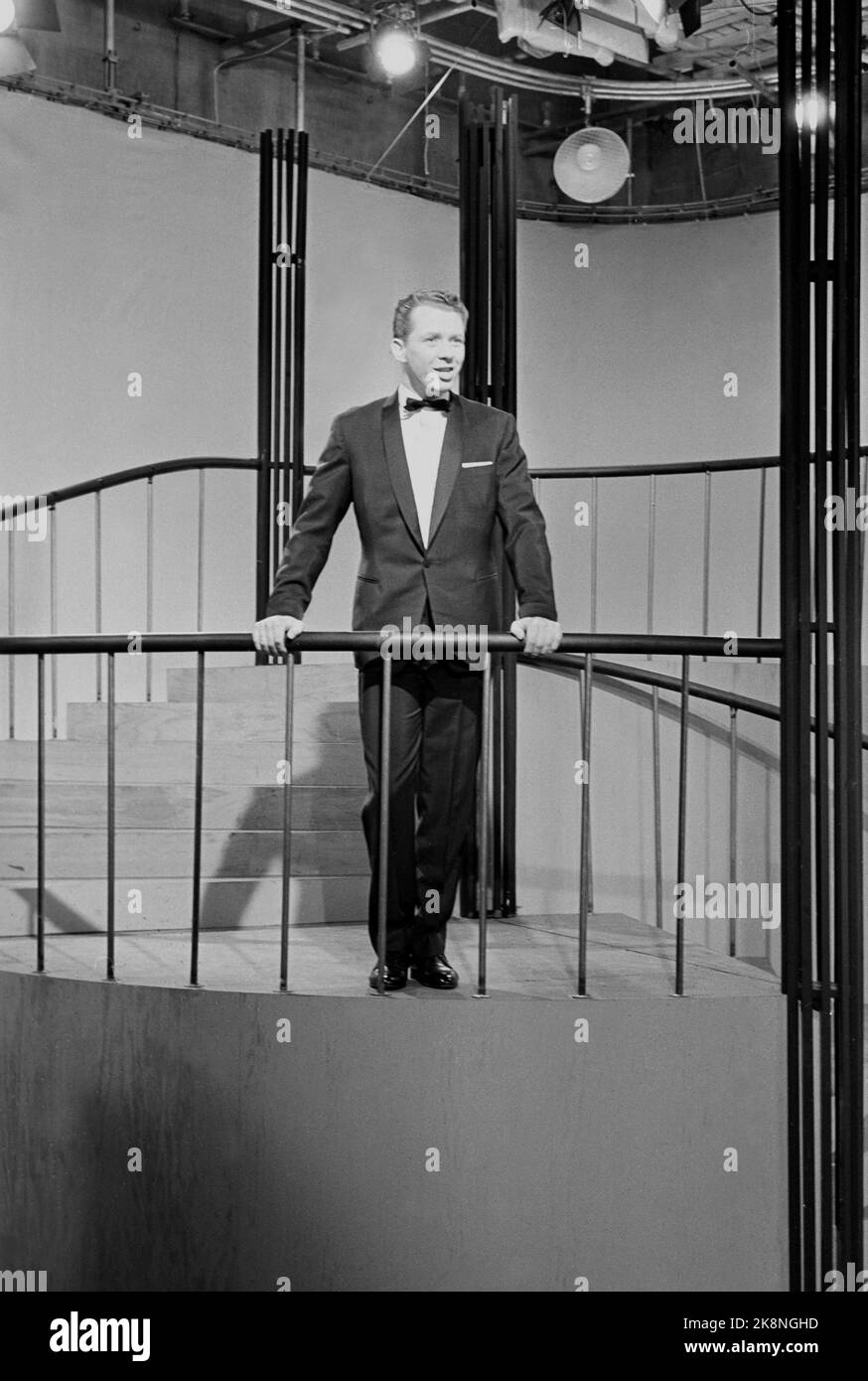 The norwegian final in store studio hi-res stock photography and images ...