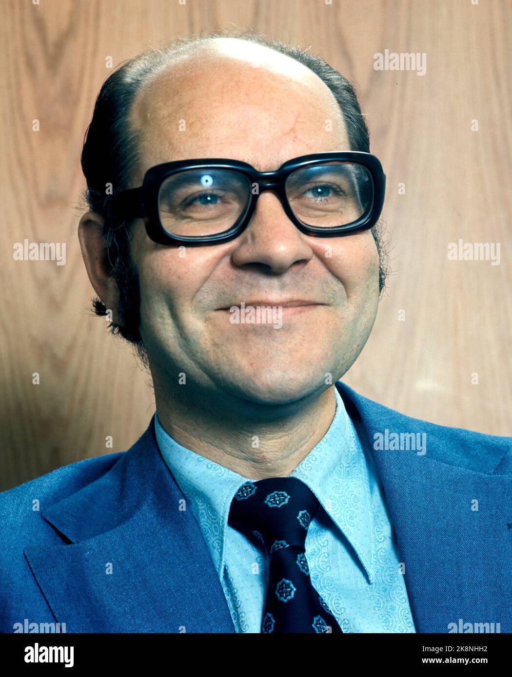 Programmer in nrk hi-res stock photography and images - Alamy