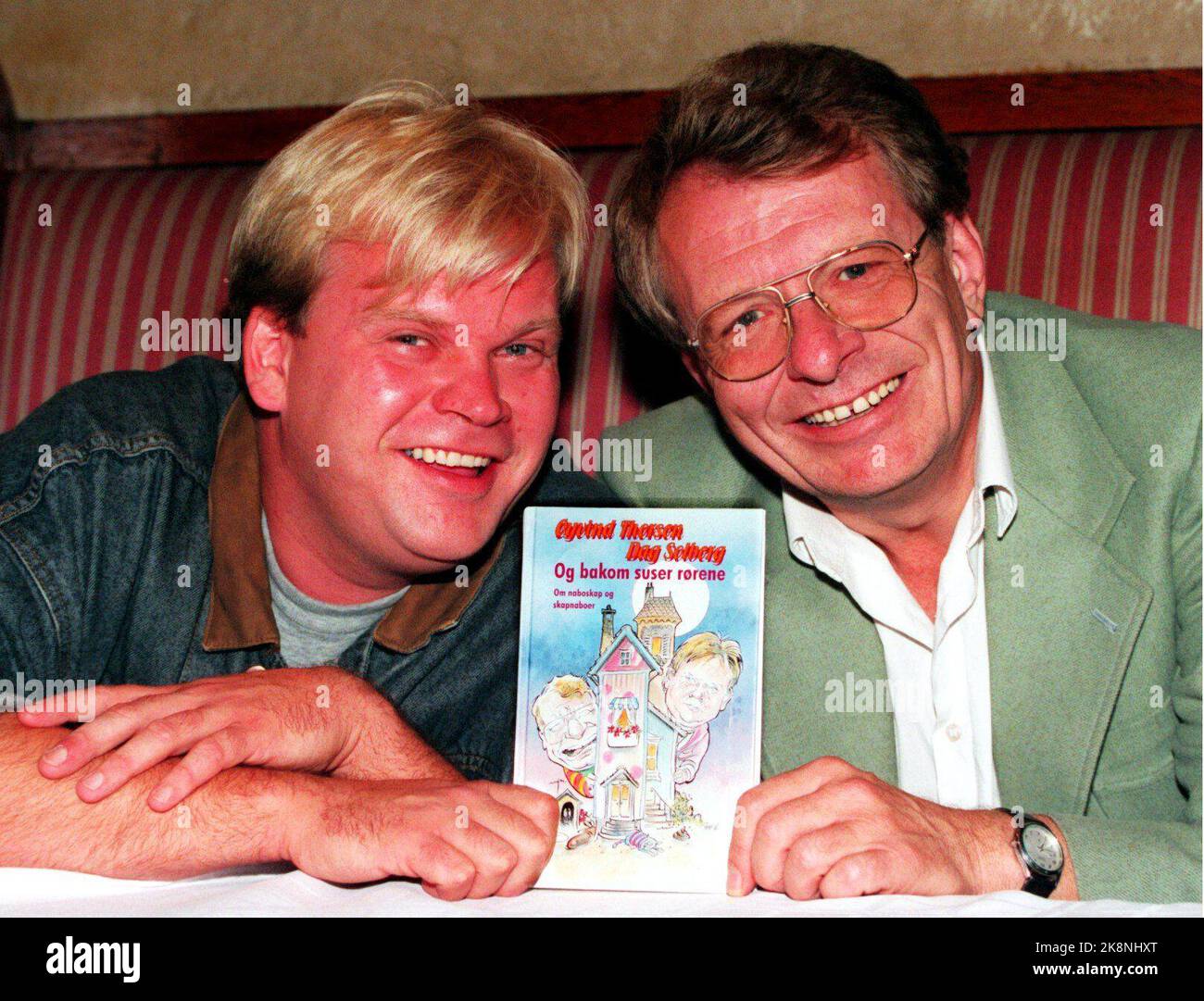 Johnny syversen books portrait hi-res stock photography and images - Alamy