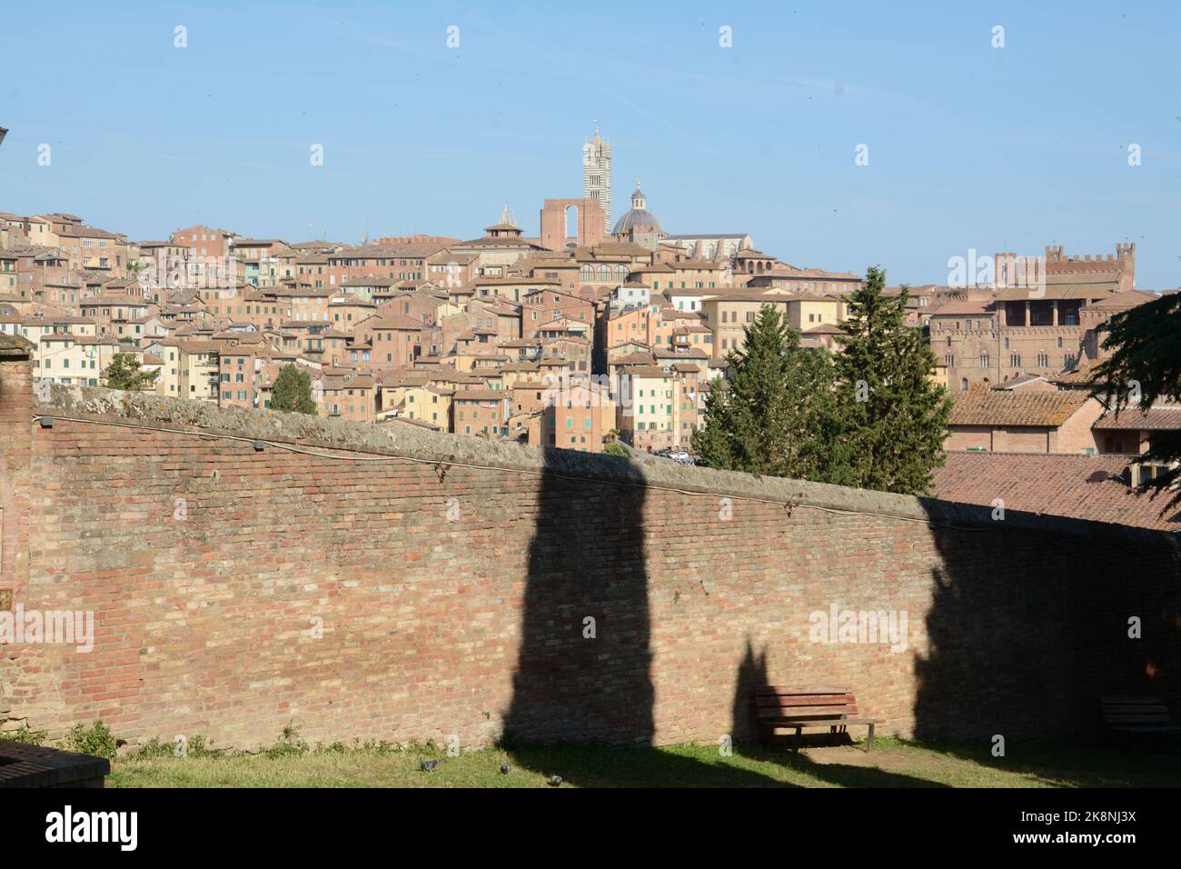 Italian romanesque gothic architecture hi-res stock photography and ...