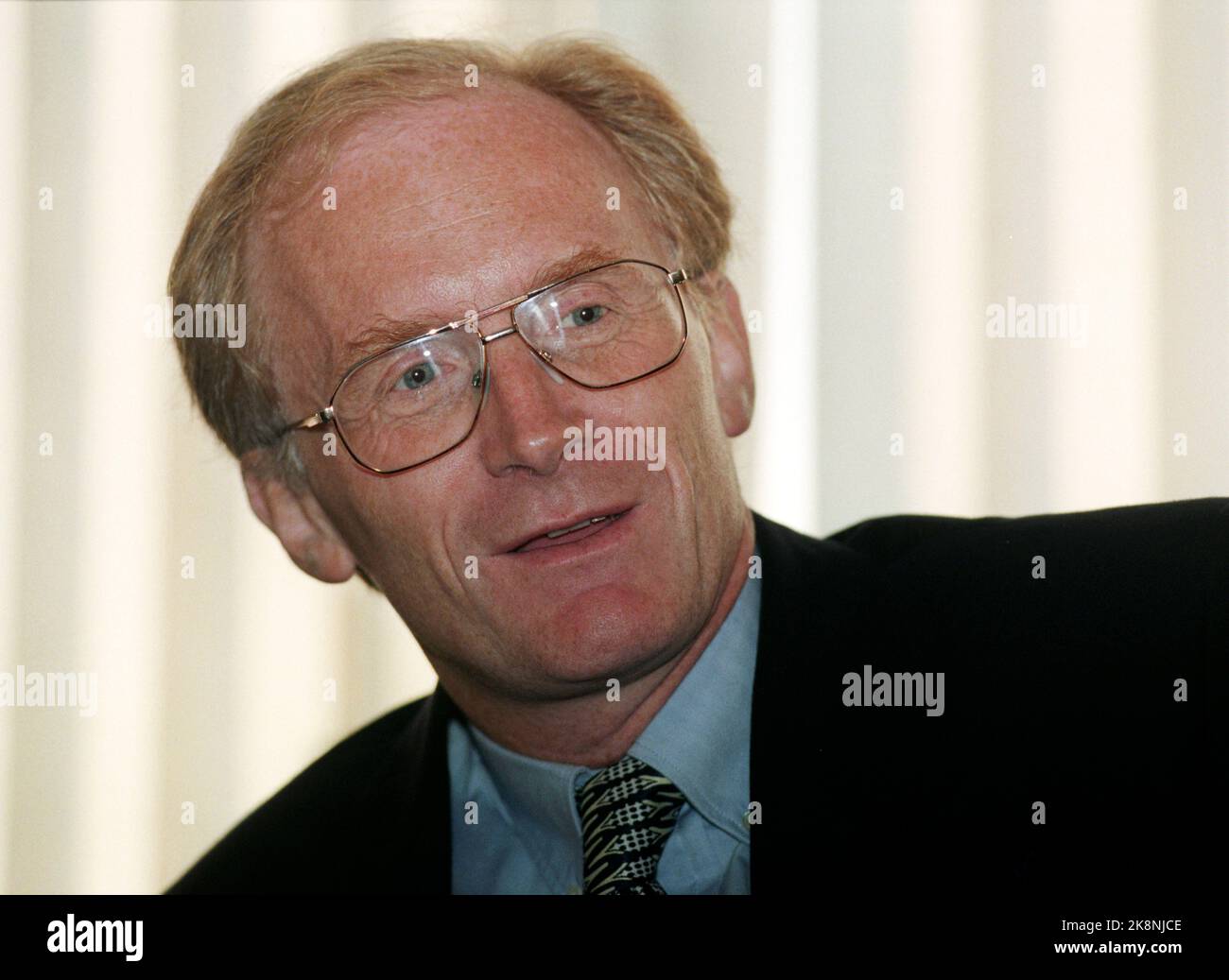 Sarajevo 199708 un special envoy kai eide interview situation hi-res ...