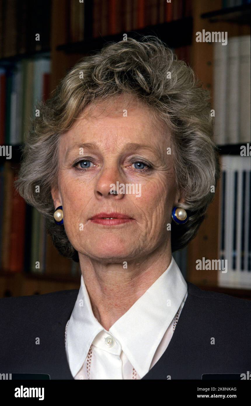 Lucy smith hi-res stock photography and images - Alamy