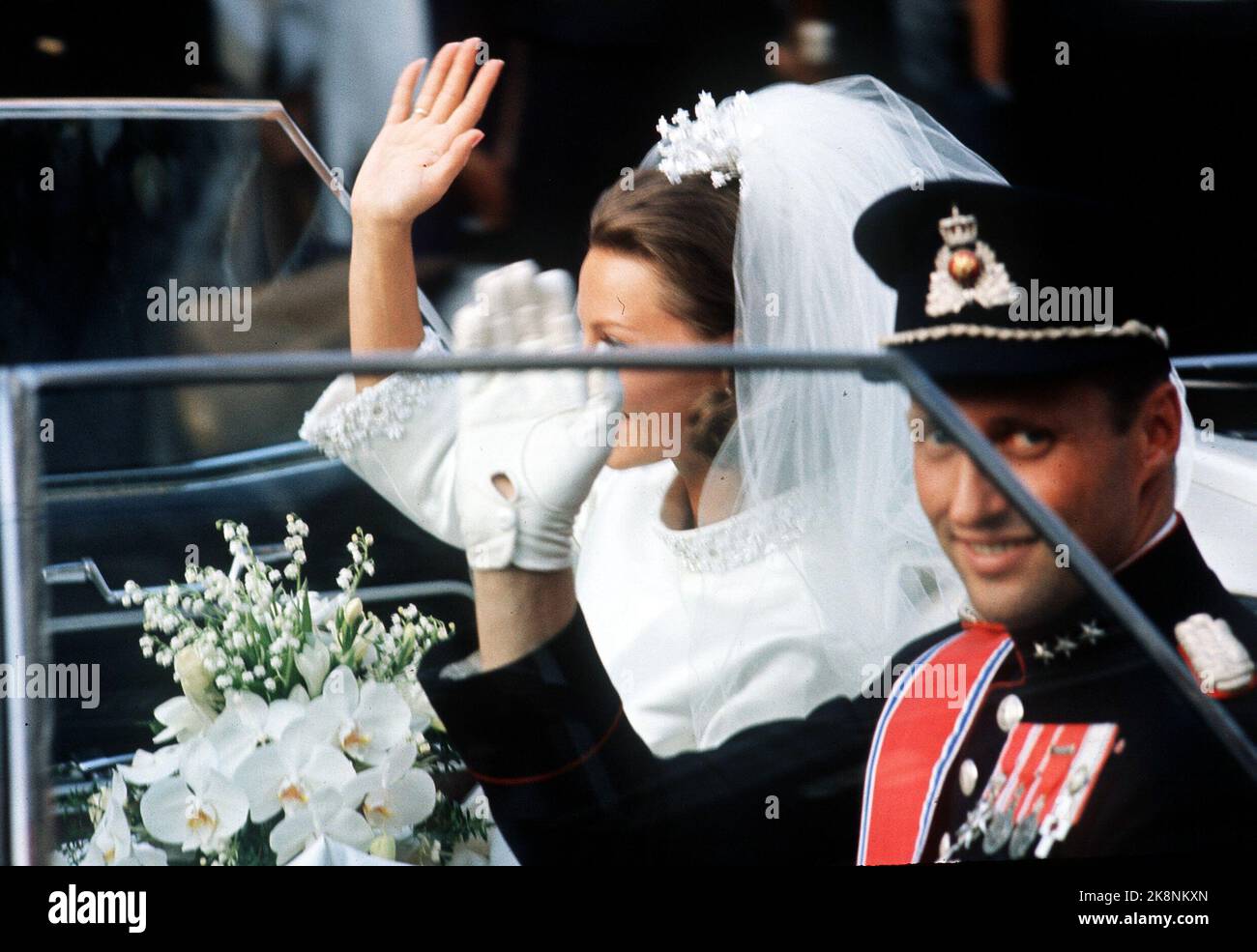 Oslo19680829: Norwegian royal wedding. Crown Prince Harald and Sonja ...