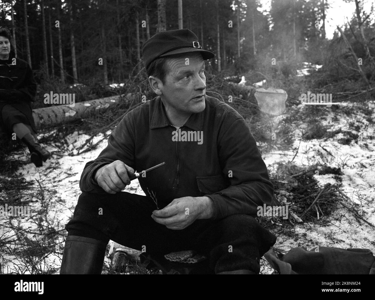 Eidskog February 1965. The author, the lyricist and the logger Hans ...