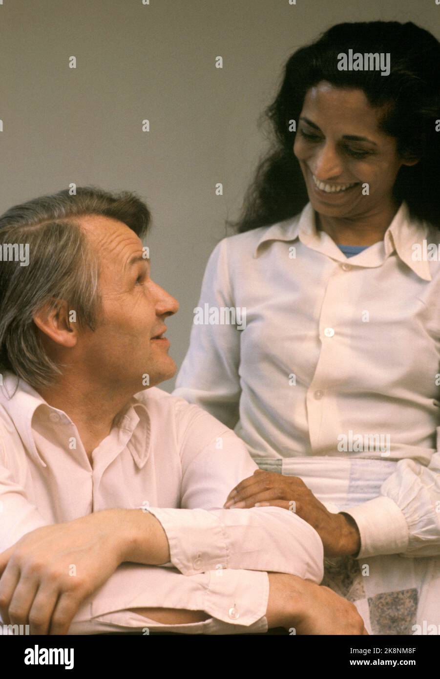 1980 author axel jensen with his wife prathiba jensen photo hi-res ...