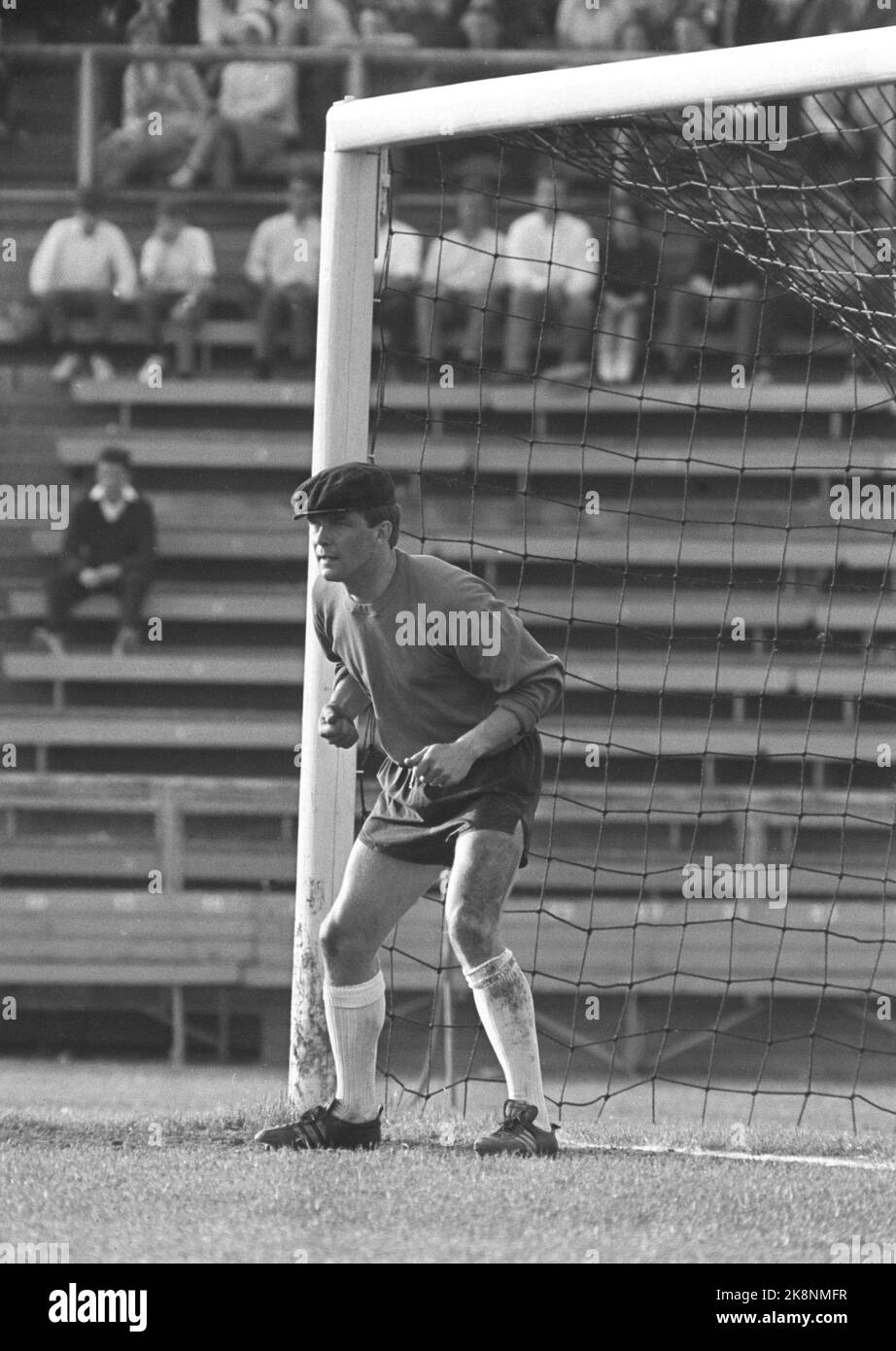 1 june 1967 hi-res stock photography and images - Alamy