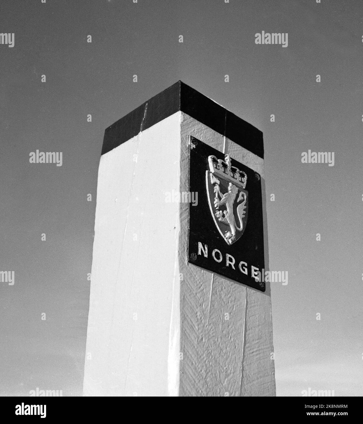 Kirkenes 19620228 Norwegian border tread / border mark against the ...