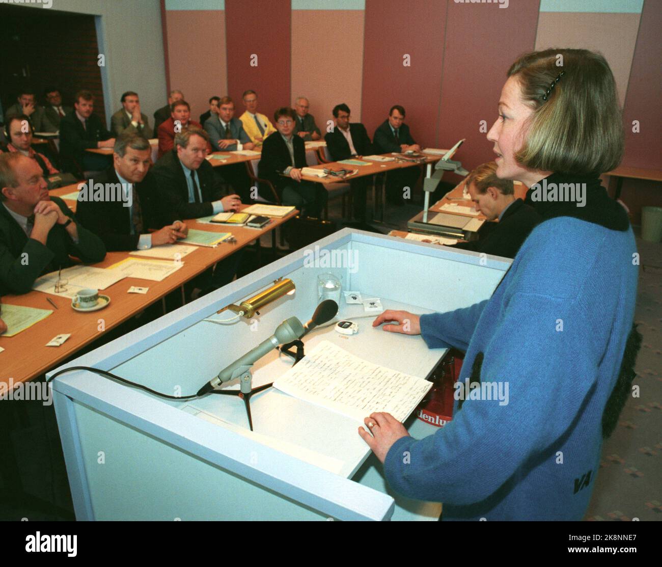 Helge hansen ntb ntb alone profile political meetings hi-res stock ...