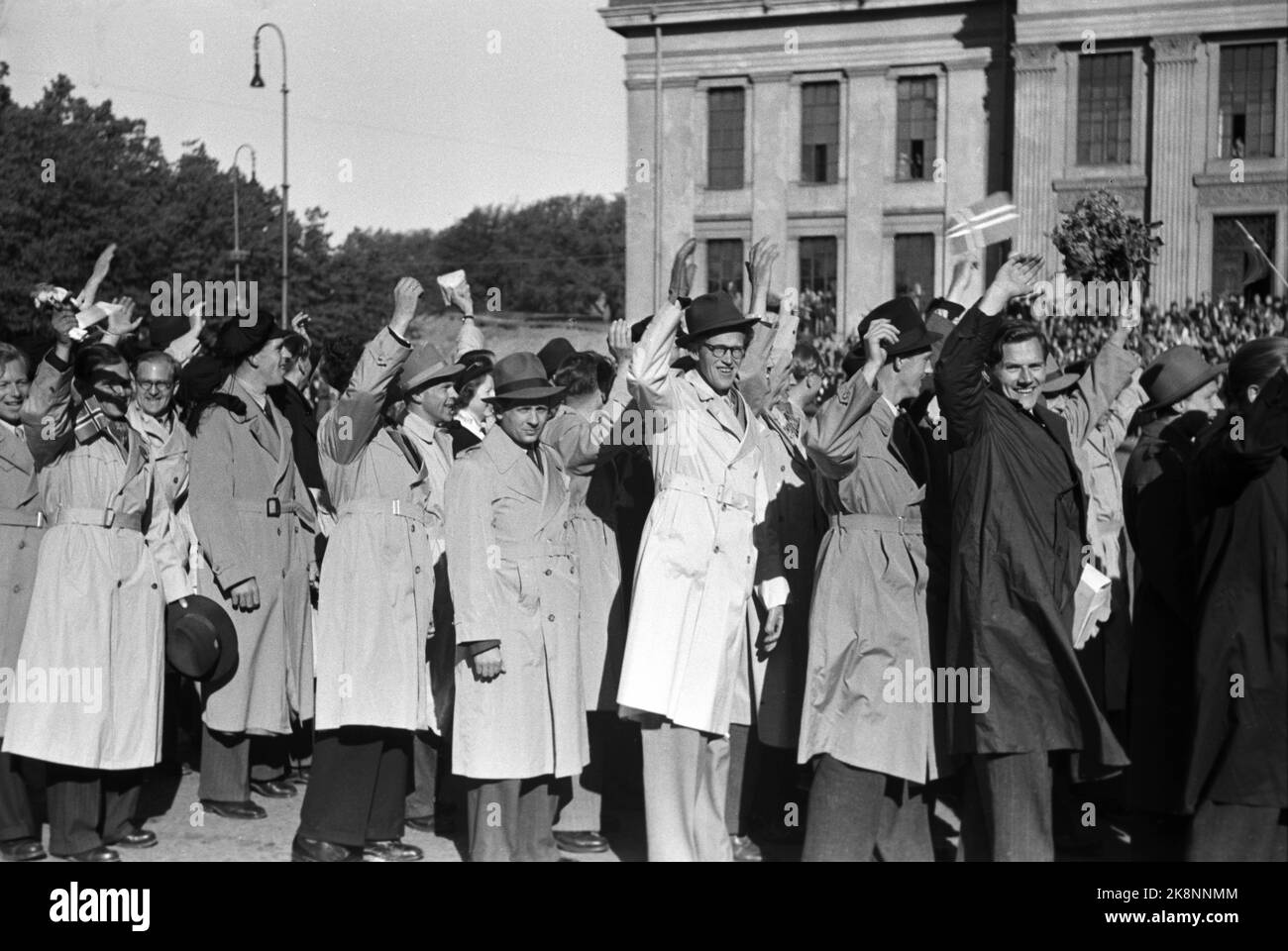 Oslo 19450525 Peace Days 1945. Norwegian students came home from ...