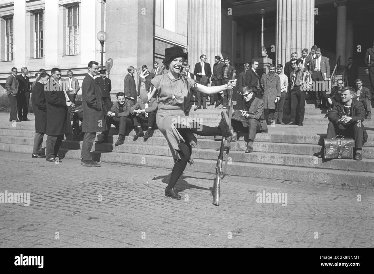 19640411 hi-res stock photography and images - Alamy