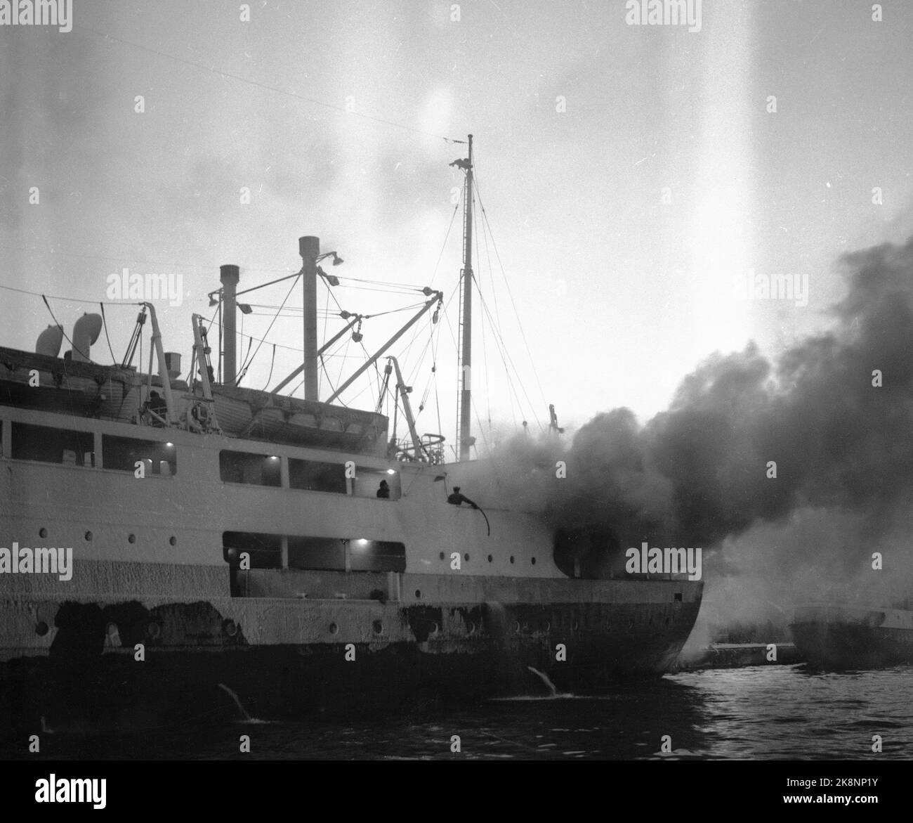 Bodø 19580108: Fire aboard the Hurtigruten ship Erling Jarl, 14 people ...