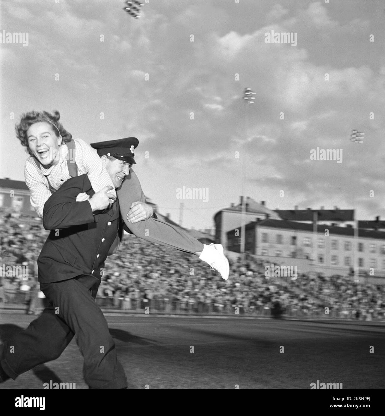 Oslo 1954 - "Autumn Parade" at Bislett. Arranged by the Norwegian ...