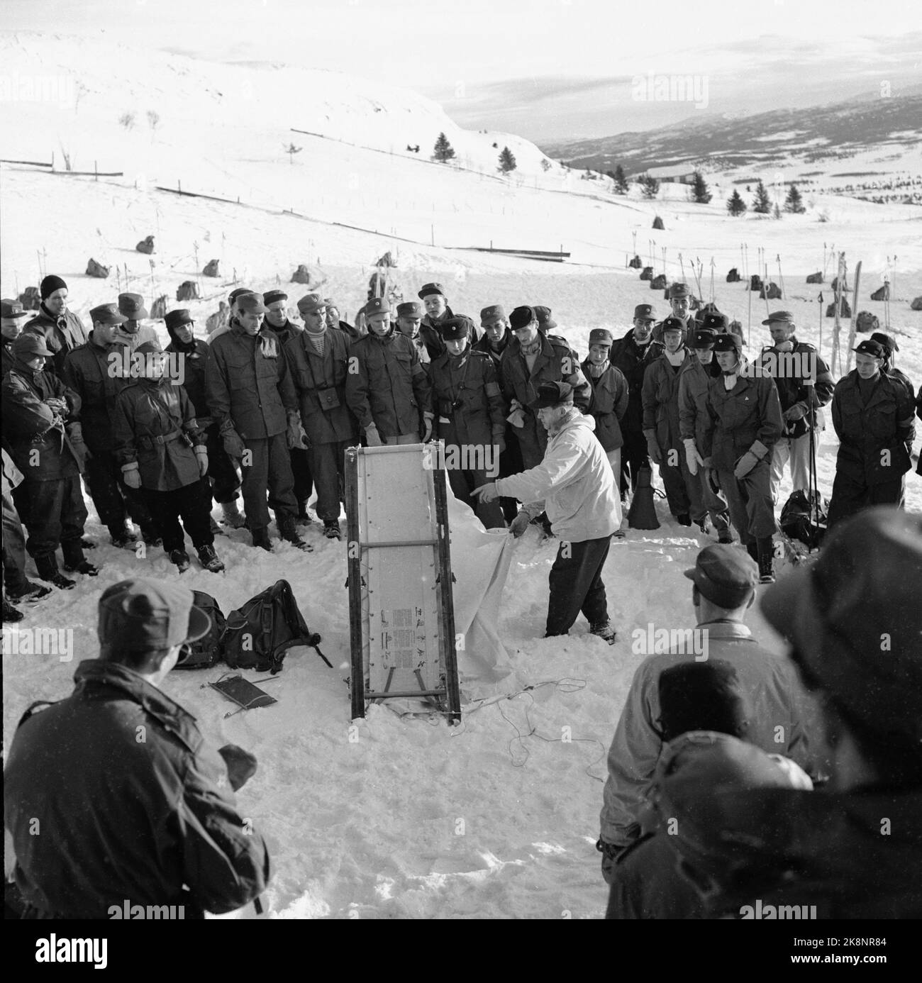 Storefjell 25-30 January 1955. The Norwegian Red Cross Relief Corps ...