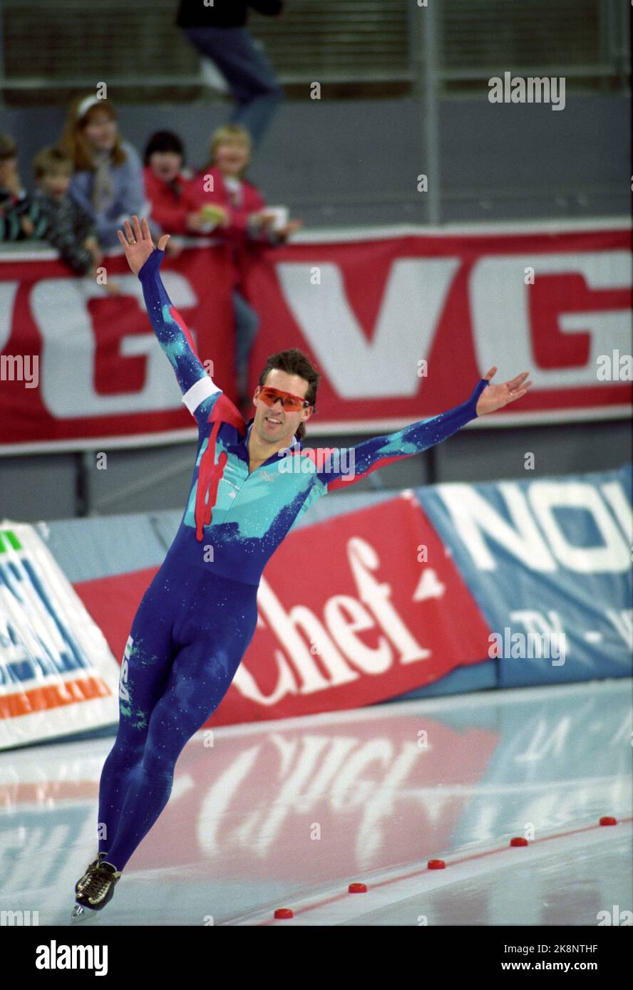 19931204 hi-res stock photography and images - Alamy