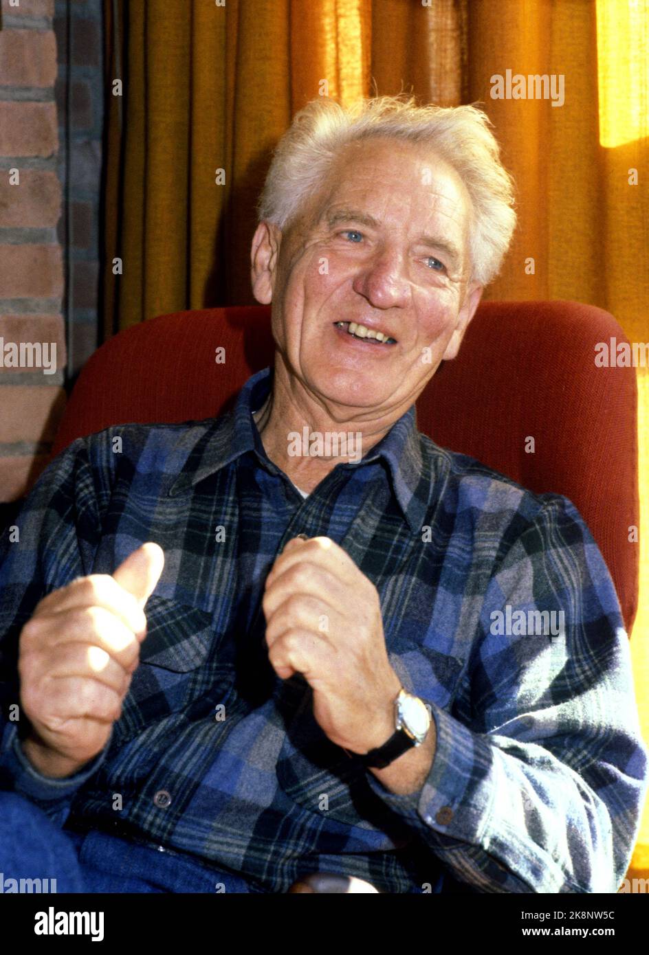 Oslo 19800915: Haakon Lie. Interview situation in connection with his ...