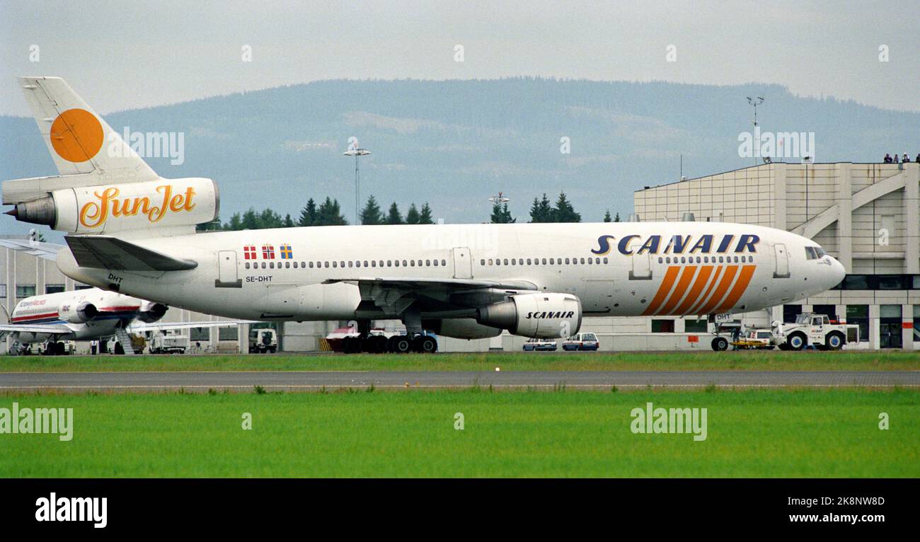 Morten holm ntb ntb fly airport logos aviation exterior hi-res stock photography and images - Alamy