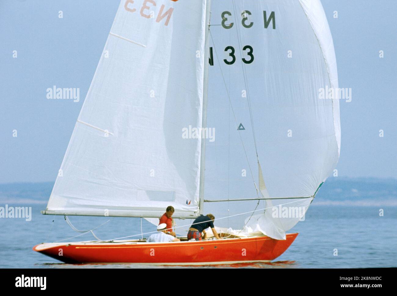 Oslo 1973. King Olav sails with the boat n 33 "Bingo". Photo; Erik ...