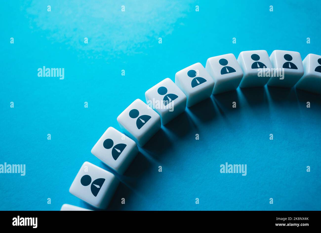 Searching for workers hi-res stock photography and images - Alamy