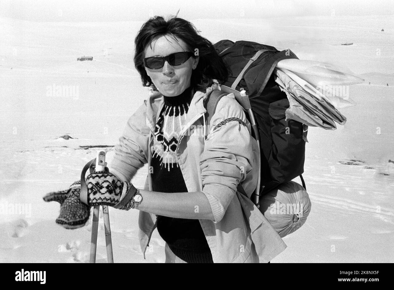 Hardangervidda Easter 1971. Easter holidays in sunshine: Female skier ...