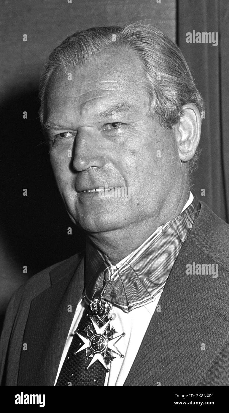 Oslo 19770308. Shipowner Erling Lorentzen receives the Commander's ...