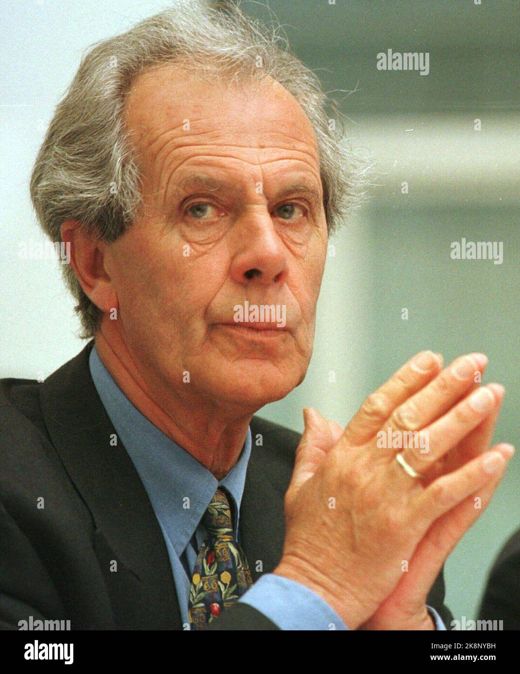 Former county governor and right-wing Erling Norvik died New Year's Eve ...